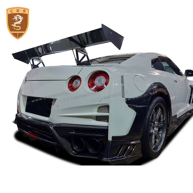 Nissan GTR R35 TOPSECRET body kit
