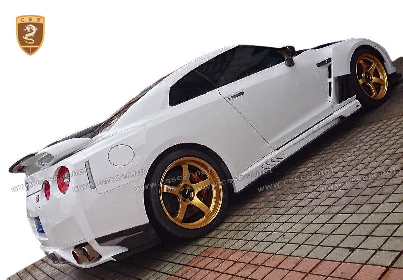 Nissan GTR VARIS body kits
